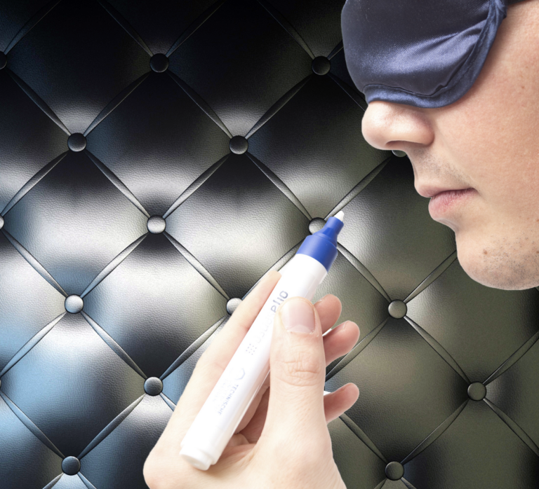 Sniffing Sticks - Charakterisierung von Ledergerüchen - Olfasense