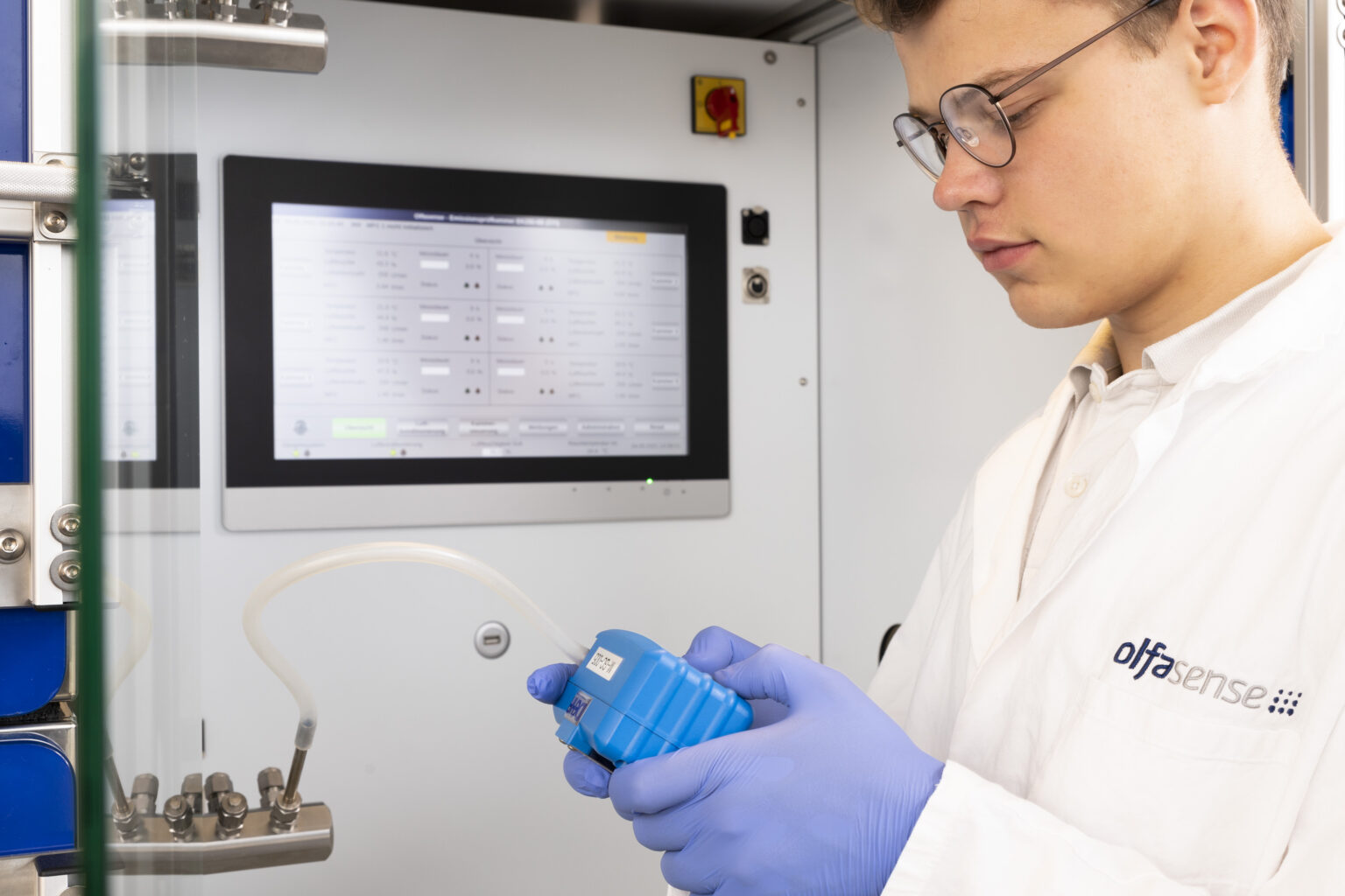 VOC emission test chamber system EK mRack | Olfasense